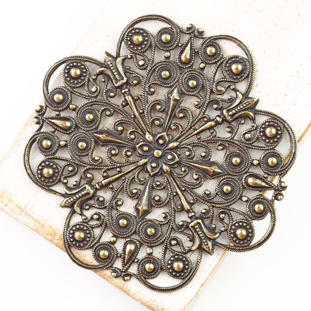 Antique bronze filigree Estrella 53.2x53.2 mm x 1 pc - Beadingschool.com