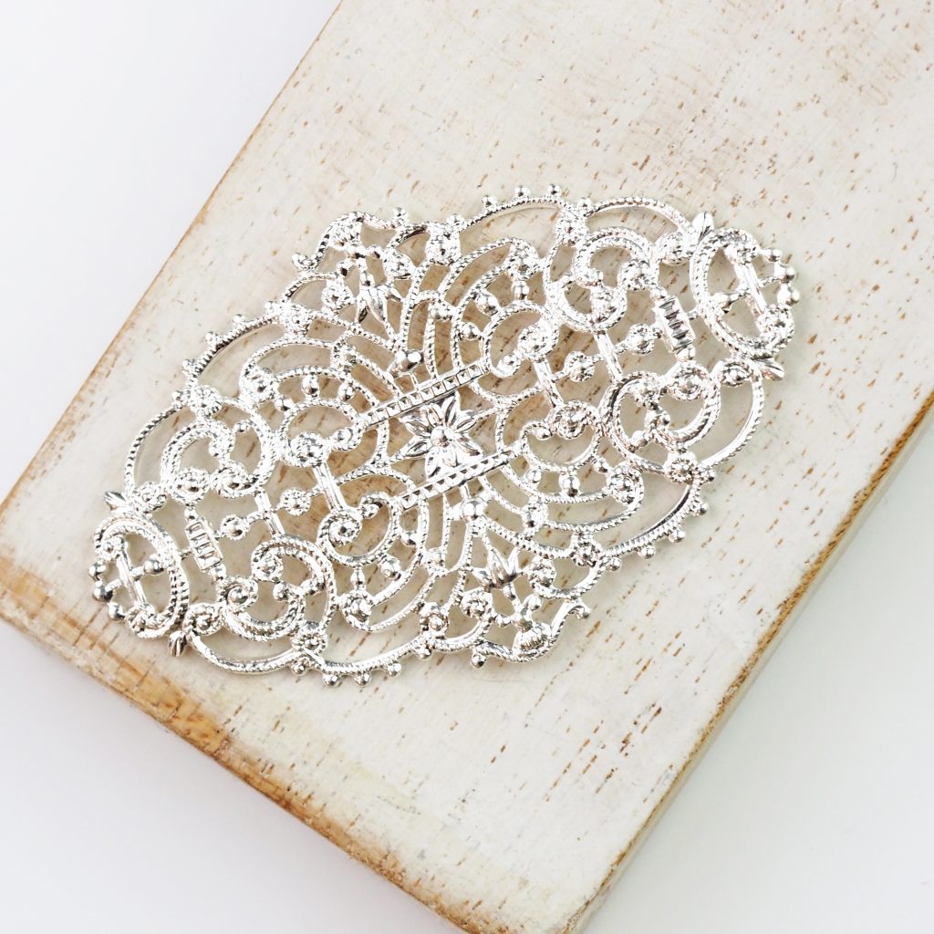 Silver oval filigree maharaja 53x33 mm x 1 pc - Beadingschool.com