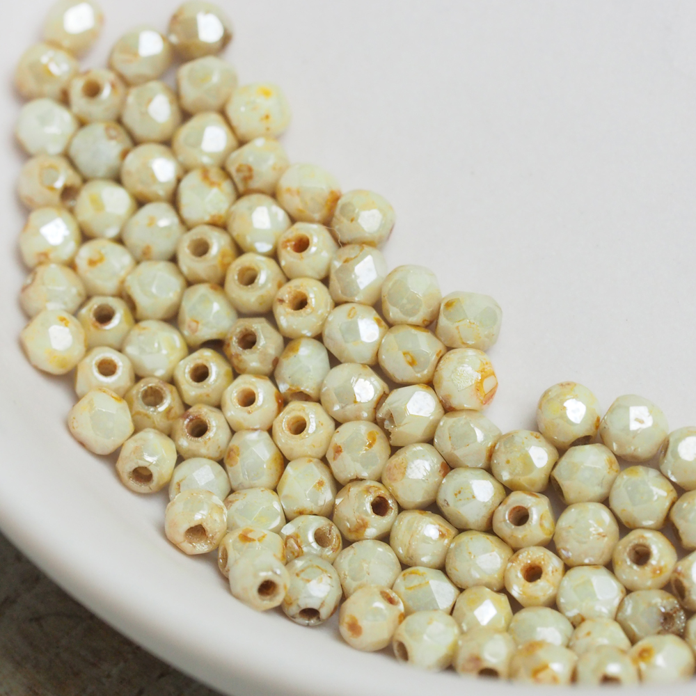 Round fire-polished beads