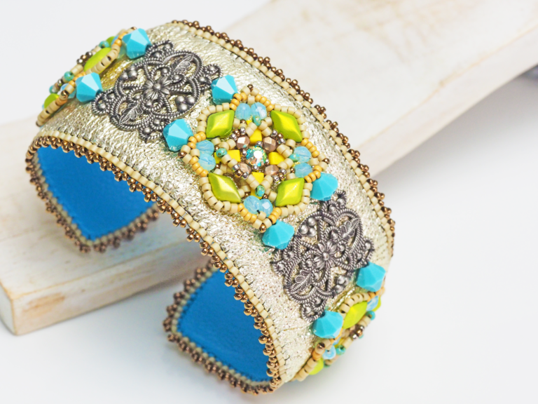 How to start with bead embroidery – essential tools and material