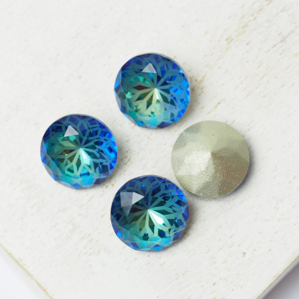 Round glass cabochons
