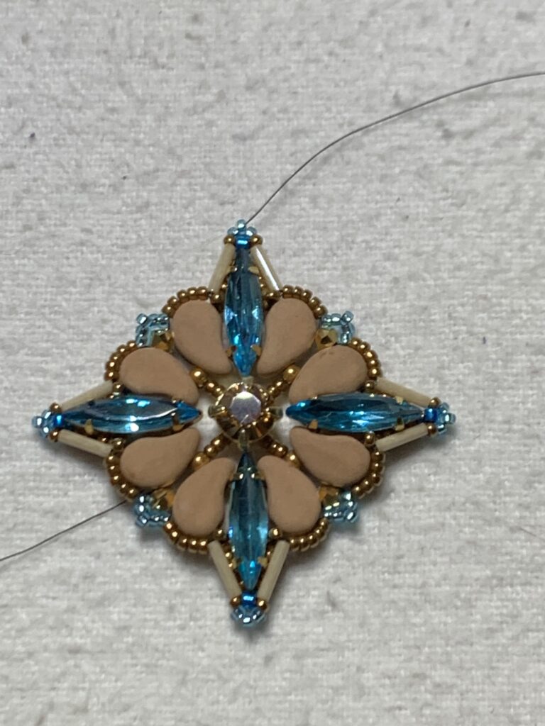 CLEMATIS pendant beading tutorial by Zuzi Hake