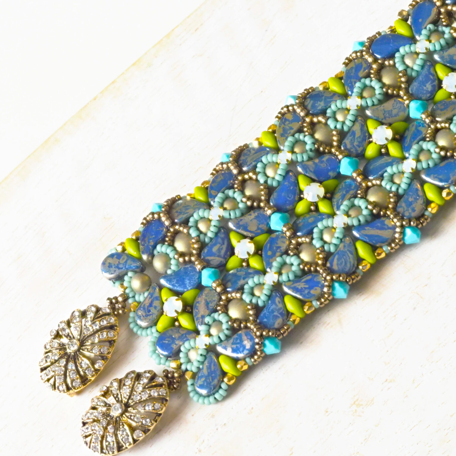 Beadwork kits & bundles
